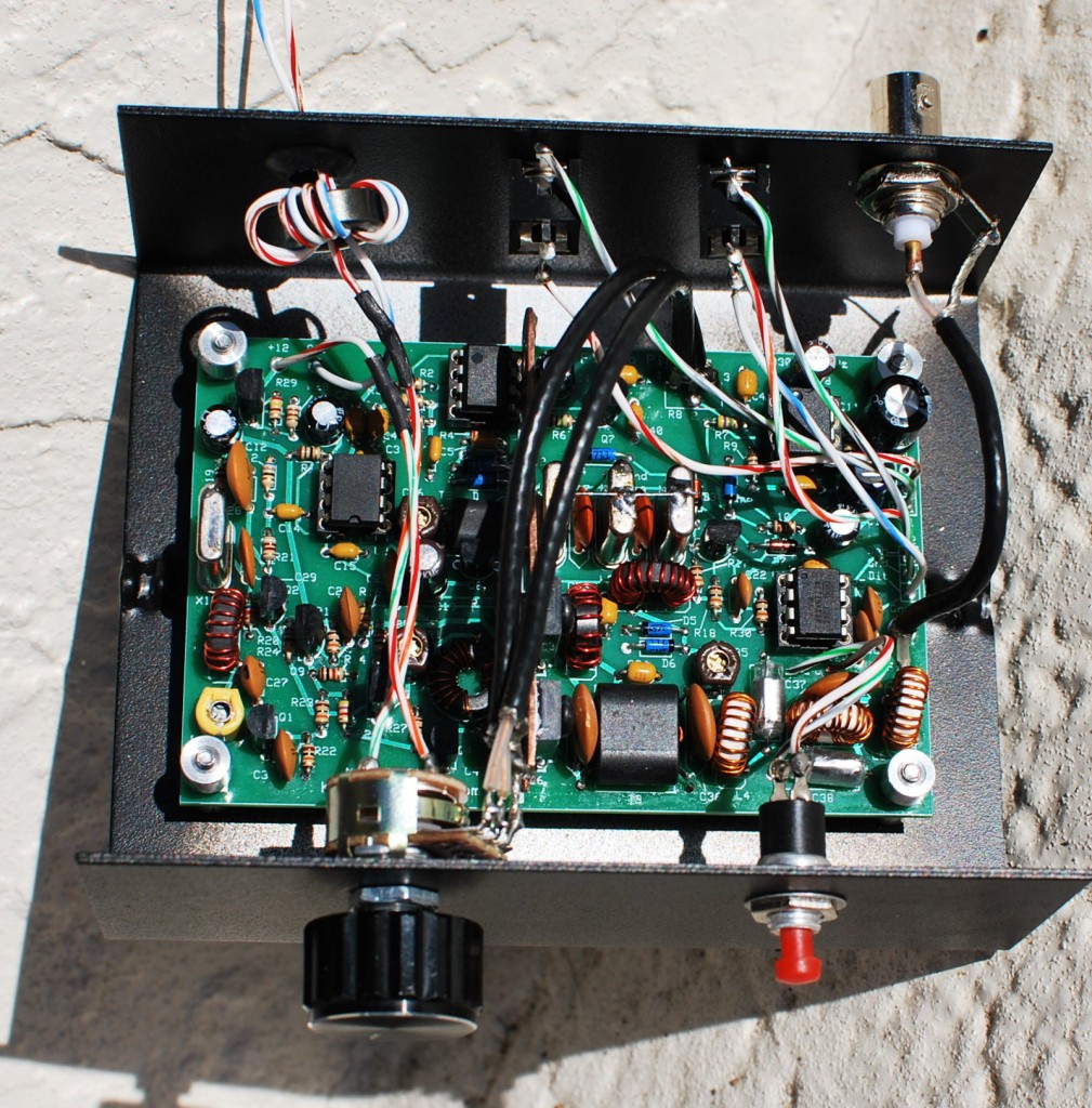 Le Flying Pig Rig version 2, transceiver CW en kit chez Kits and Parts ...